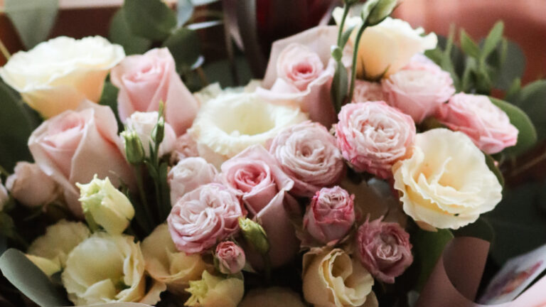 Understanding Flower Symbolism: Meanings Behind Bouquet Gifts